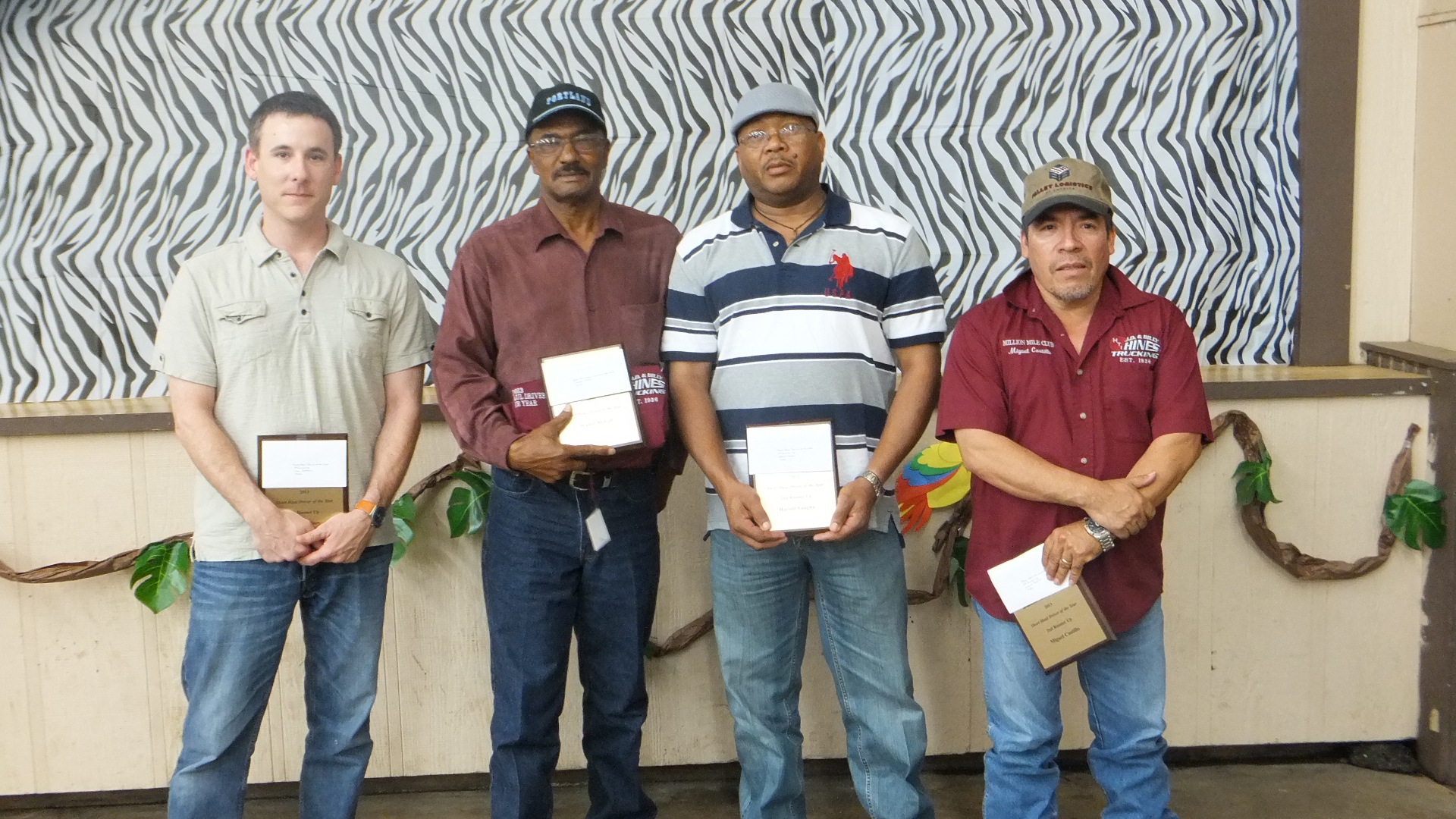 2014 Banquet - Winners for Year 2013 - Hines Trucking